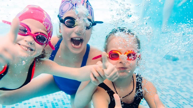 Aquatic centres and pools