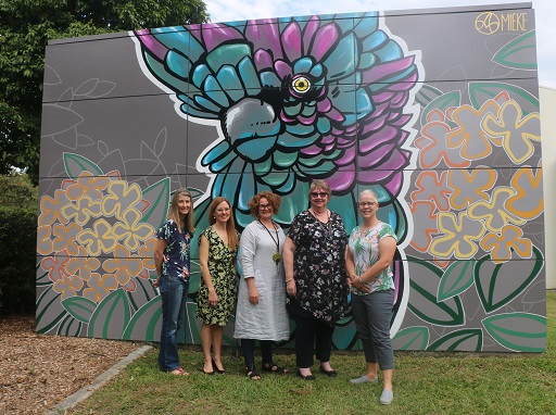 Beerwah Library welcomes its newest member – a cockatoo | Sunshine ...
