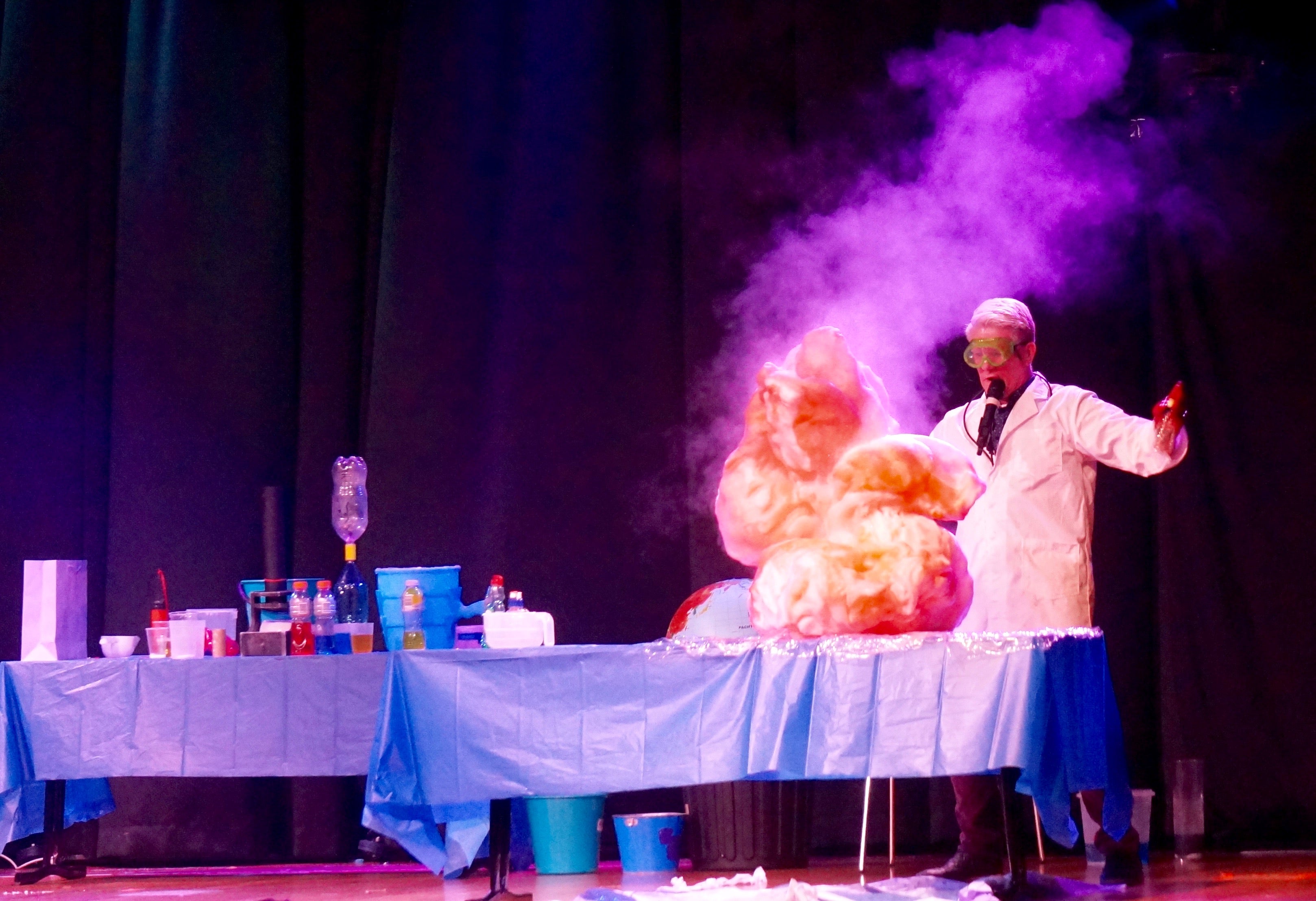 Rare event explores magical world of 'crazy science' | Sunshine Coast ...