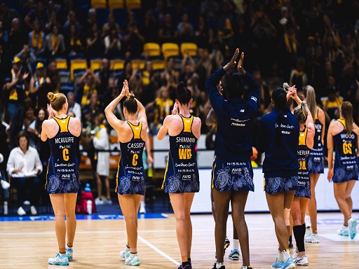 Strike up support for the Lightning in Melbourne! | Sunshine Coast Council